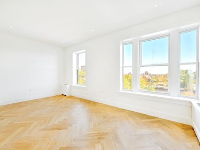 415 Washington Avenue 4 Bedrooms 1 Bath