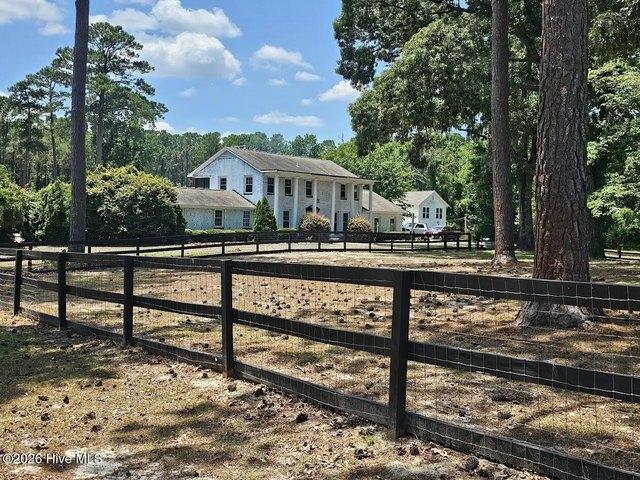 415 Whitebridge Rd, Hampstead, NC 28443