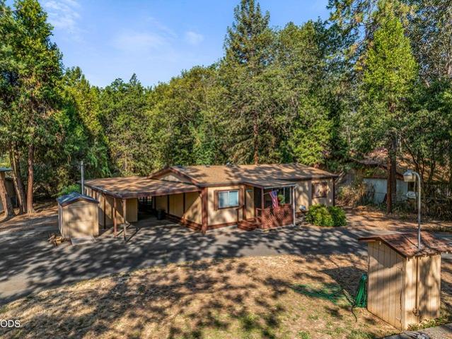 415 Whiteridge Rd, Grants Pass, OR 97527