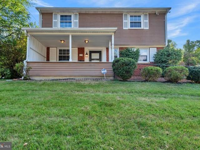 415 Winslow Rd, Oxon Hill, MD 20745