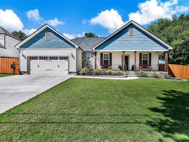 415 Thompson St, Pendleton, SC 29670