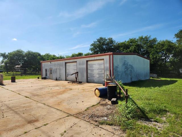 41656 HWY 59 B