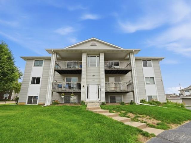 4165 Mallard Ct Apt 5, Bettendorf, IA 52722