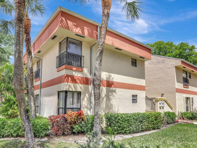 4165 Carambola Cir S, Unit 2162, Coconut Creek, FL 33066 | MLS #R11081 | Compass