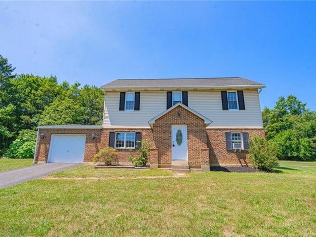 4165 E Texas Rd, Allentown, PA 18103
