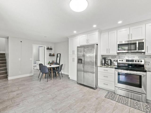 4165 Turnberry Cir Apt 24, Lake Worth, FL 33467