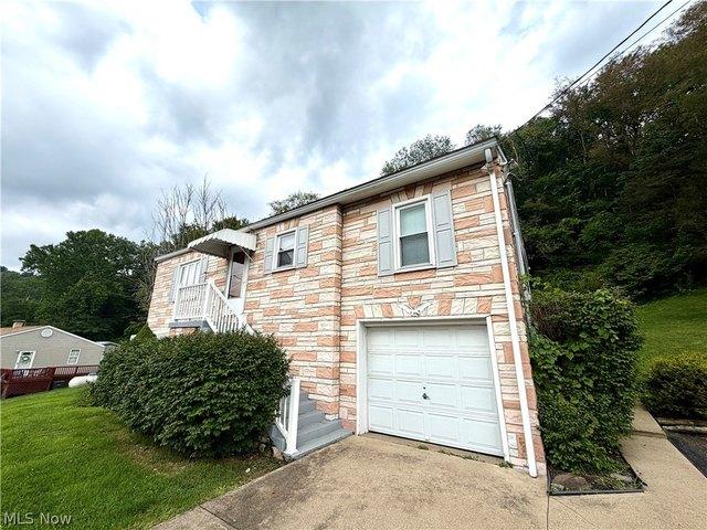 4166 Cross Creek Rd, Wellsburg, WV 26070