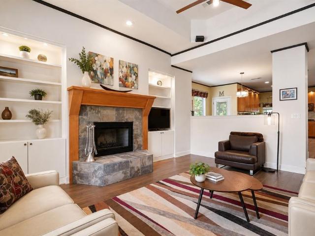 4166 Fair Oaks Drive