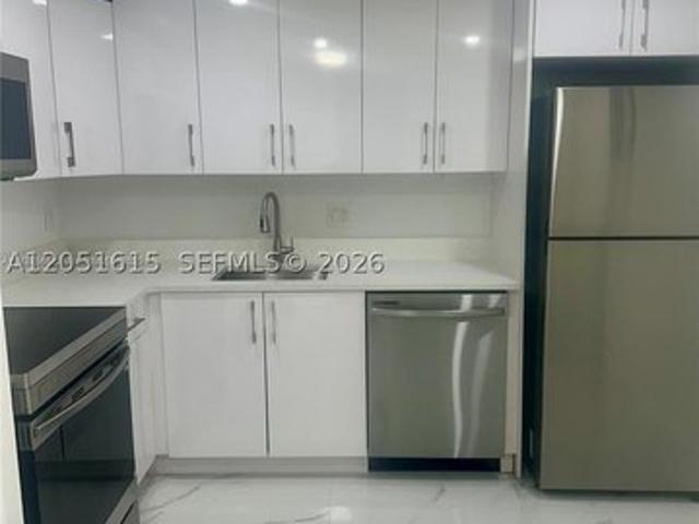 4166 Inverrary Dr Apt 210, Lauderhill, FL 33319