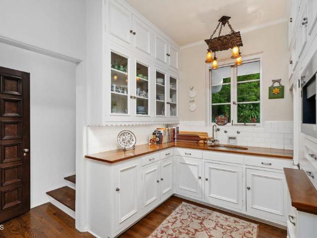 4166 Woodleigh Ln, La Canada Flintridge, CA 91011 | MLS #P1 26731