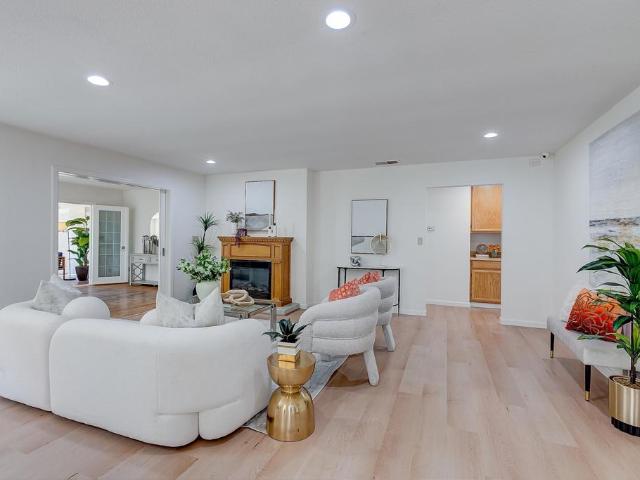 4167 Sunflower Ct