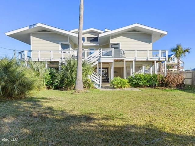 4168 Baffin St, Bay Saint Louis, MS 39520