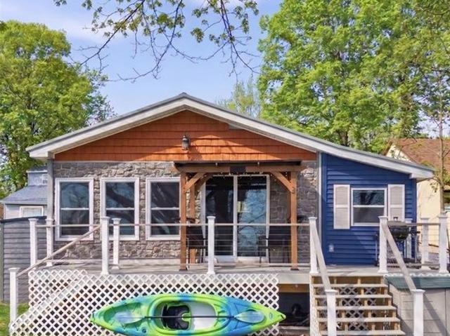 4168 Lakeview Dr, Attica, MI 48412