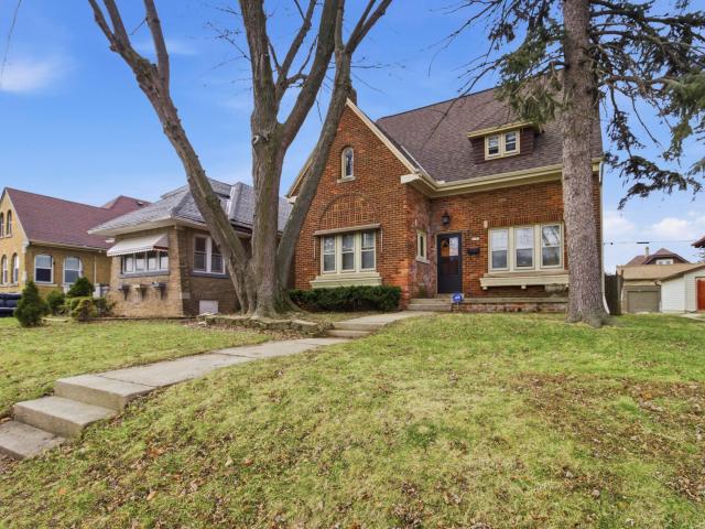 4169 N 14th St, Milwaukee, WI 53209 | MLS #1956