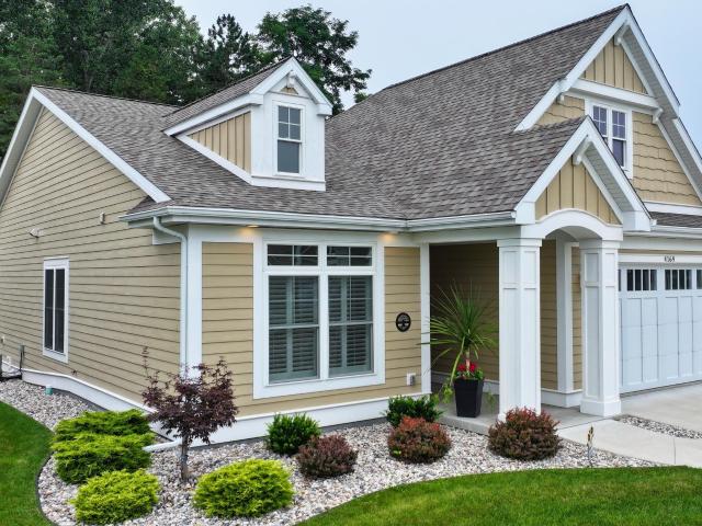 4169 Village Green