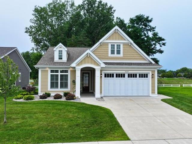 4169 Village Grn, Freeland, MI 48623