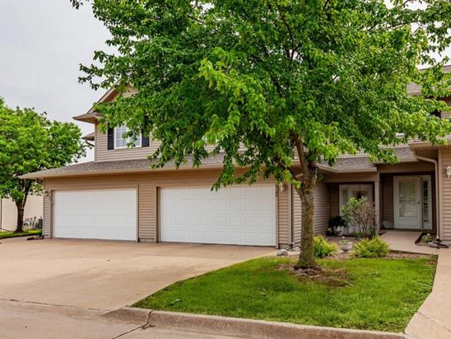 4160 th St Unit 17, Urbandale, IA 50322