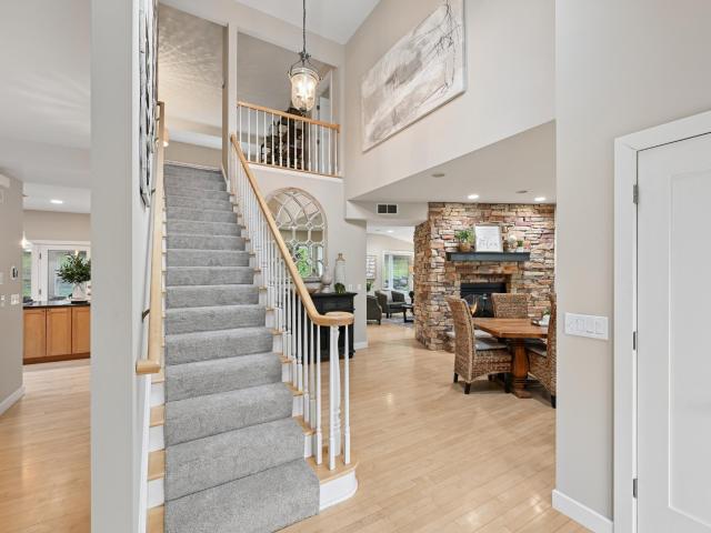 4160 Trillium Lane E