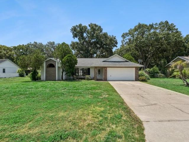4160 Wood Dr, Mount Dora, FL 32757