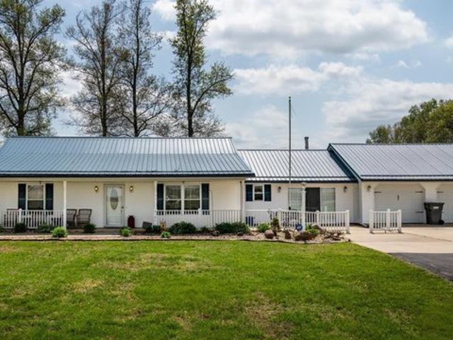 4161 Lagrande Trce, Carterville, IL 62918