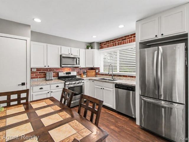 41636 Tetley Drive
