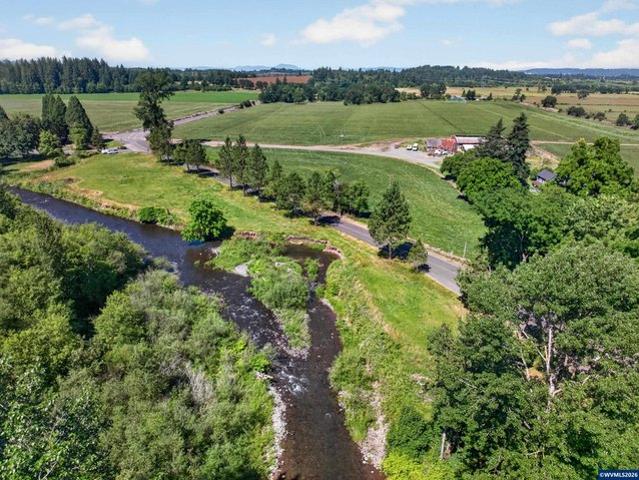 41638 Fish Hatchery Dr, Lebanon, OR 97355