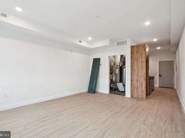 4163 Mantua Ave #2