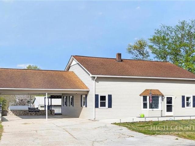 4163 Horseshoe Bend Rd, Hudson, NC 28638