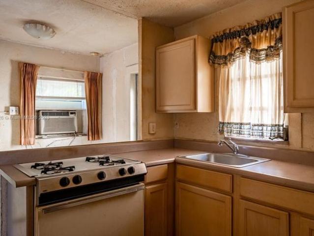 416 19th Ave S, Hollywood, FL 33020