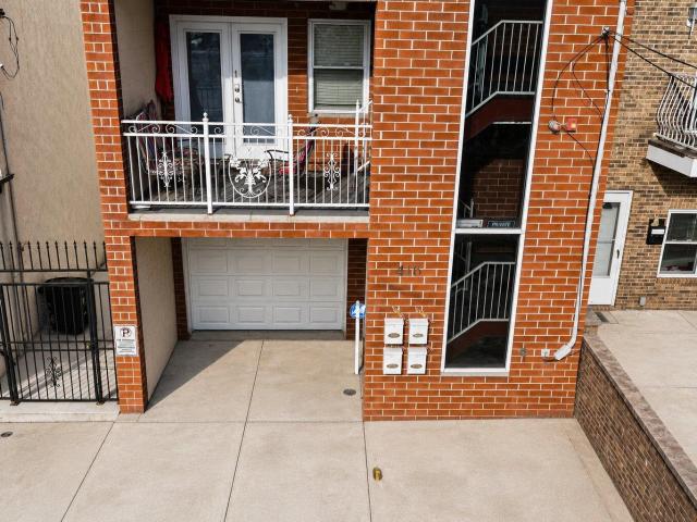 416 2Nd St # 2