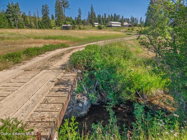 416 Crystal Creek Rd, Fernwood, ID 83830