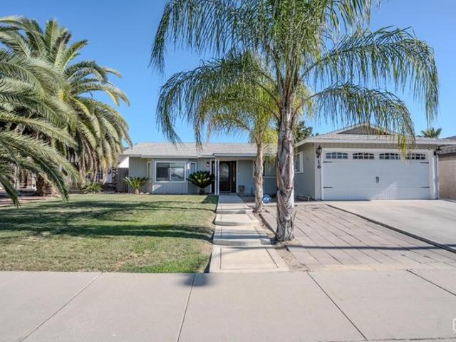 416 Alhambra Ave, Delano, CA 93215
