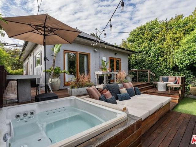 416 Brooks Ave, Venice, CA 90291