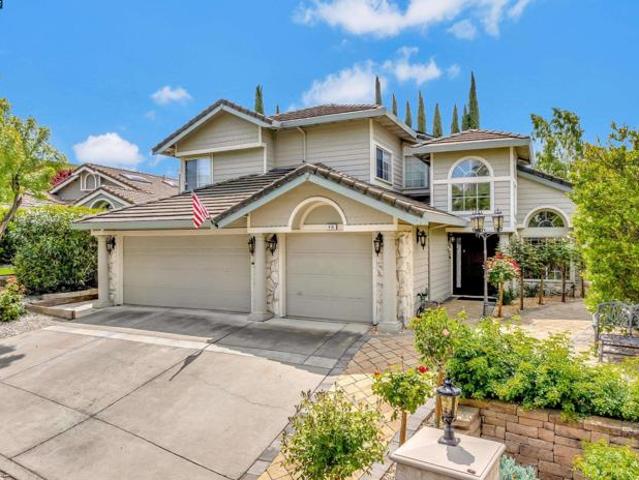 416 Gold Lake Ct, Danville, CA 94506