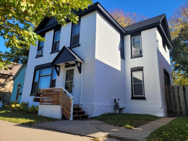 416 Daly Street