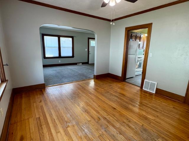 416 E 29TH Place