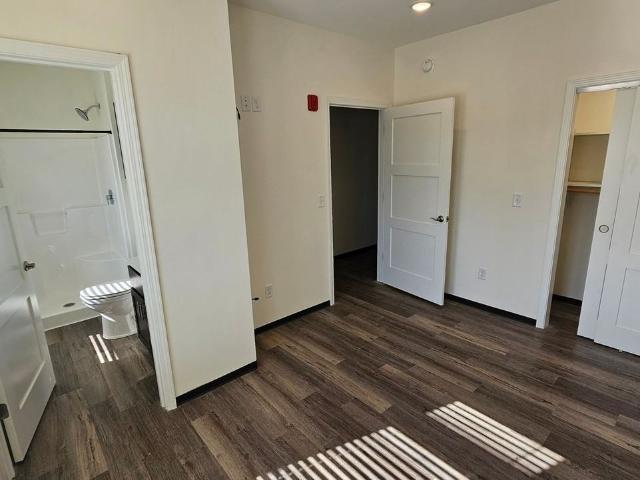 416 E Cottage Grove Ave 2 Bedroom Apartment for Rent at 416 E Cottage Grove Ave, Bloomington, IN 47408 Old Northeast