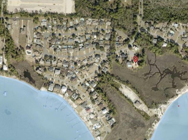 416 Emerald Ct, Mary Esther, FL 32569
