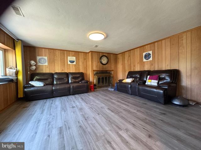 416 Emerson Rd, Huntingdon Valley, PA 19006 | MLS #PAMC2176