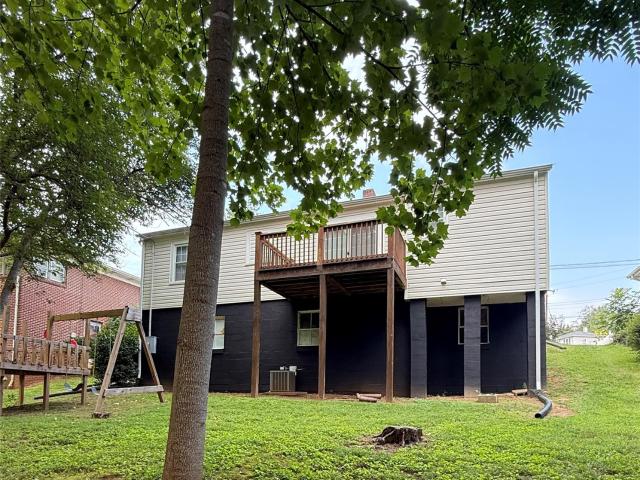 416 Edgewood Drive SW