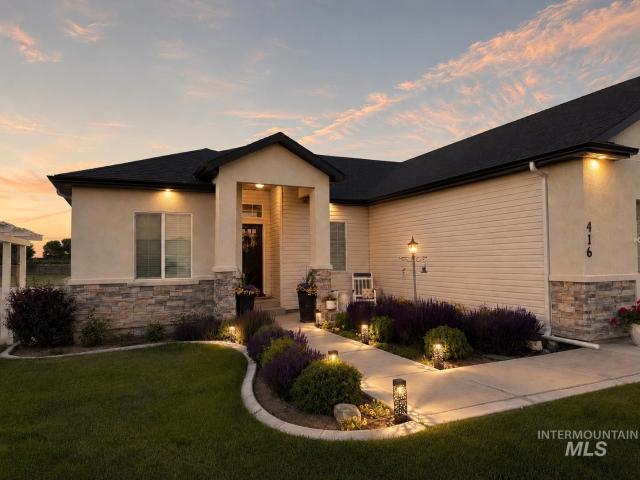 416 Elli Lane