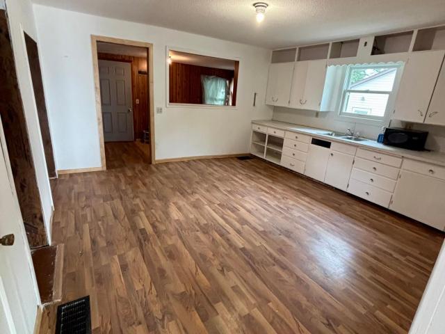 416 Elm Avenue