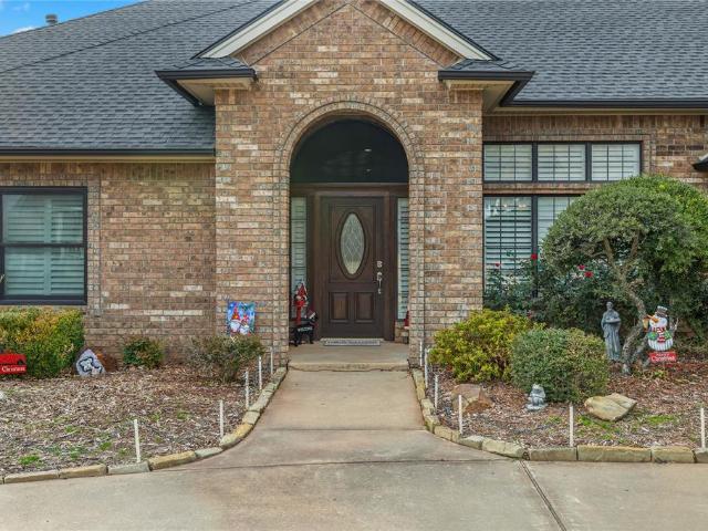 416 Fieldcrest Drive