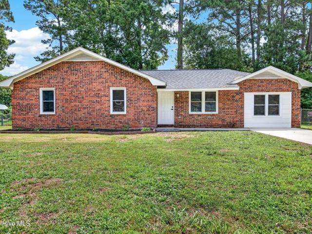 416 Kenwood Dr, Jacksonville, NC 28540