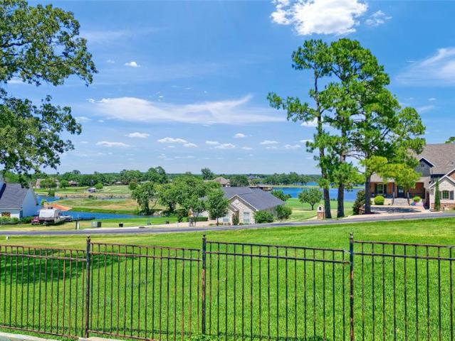 416 Kiowa Drive W