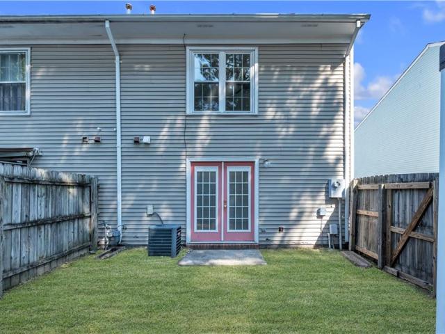 416 Hollomon DR