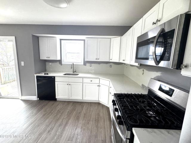 416 Hooper Avenue