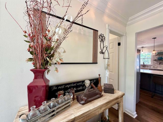 416 Hand Avenue