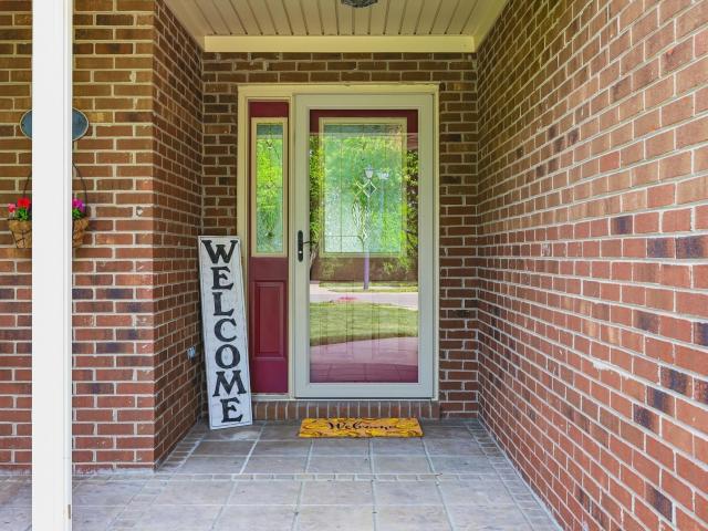 416 Hunters Run Drive