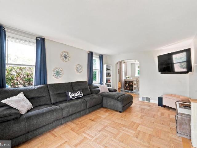 416 Lakeview Drive